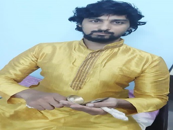 Shri Vijaykumar - TrikalaArts - Learn Indian classical music online